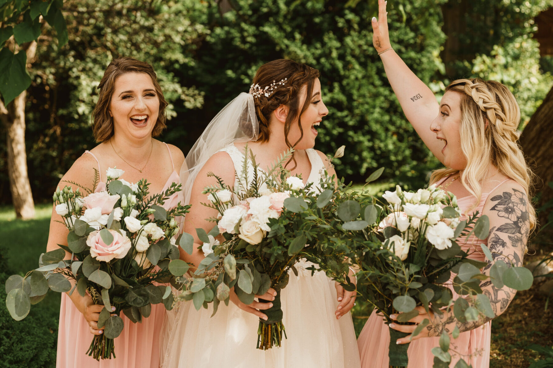 Oshawa Wedding Photographer - Chelsey Cunningham