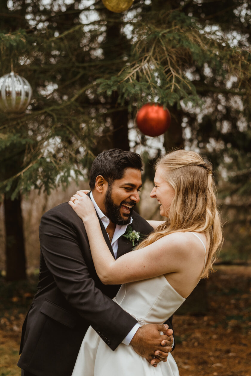 Oshawa Wedding Photographer - Chelsey Cunningham