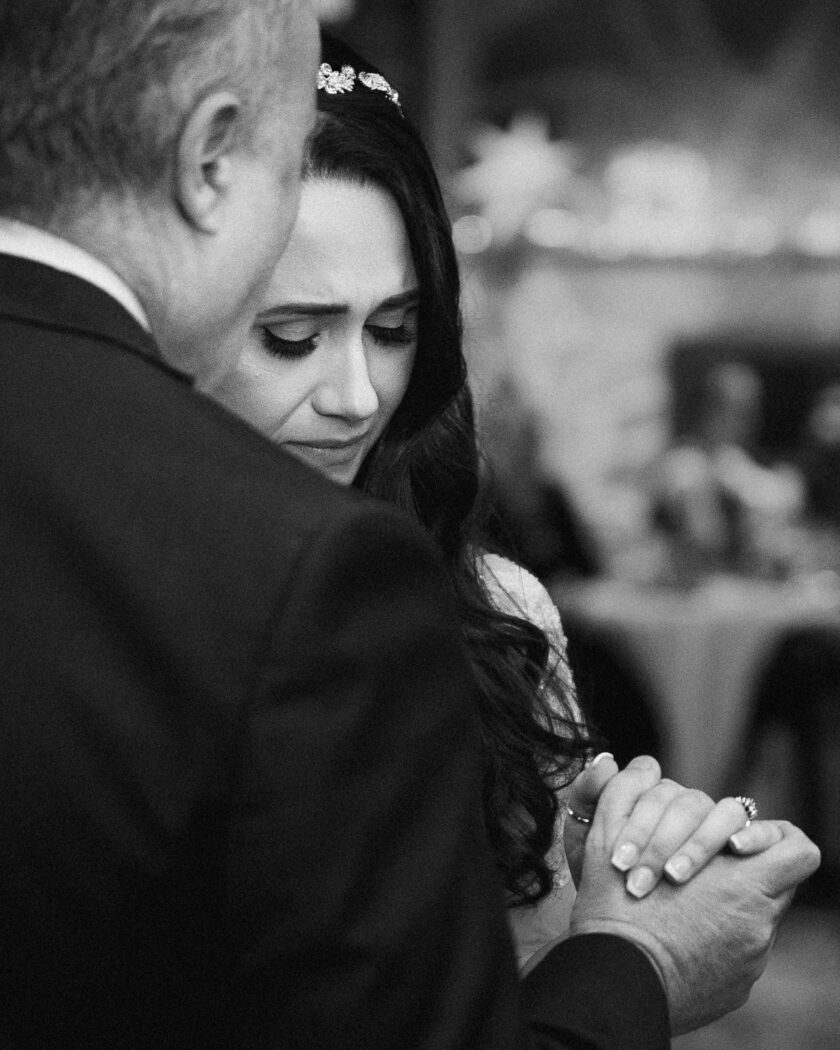 Oshawa Wedding Photographer - Chelsey Cunningham